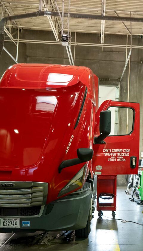 Lincoln, Nebraska Terminal » Crete Carrier Corporation